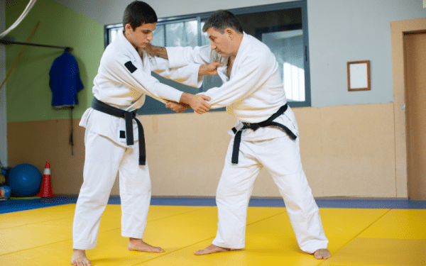 Judo Equipment List: 13 Items (with Pictures)