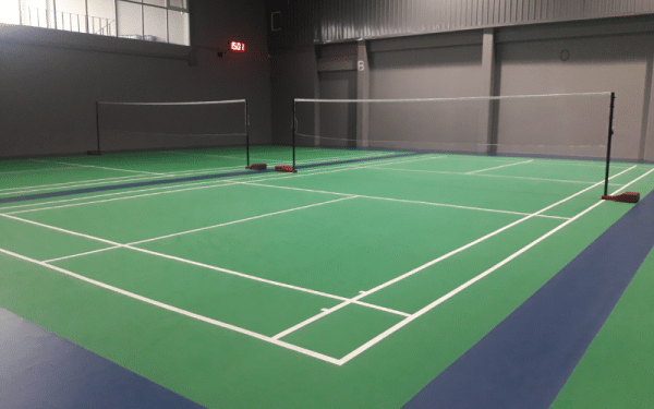 Badminton Equipment List: 19 Items (with Pictures)